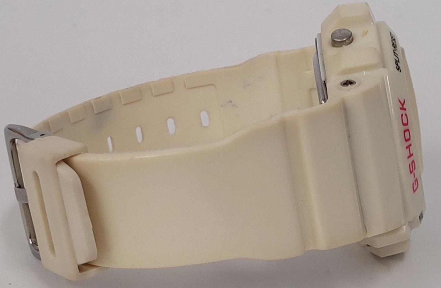 CASIO G SHOCK CREAM COLOUR WRIST WATCH | Avenue Shop Swap & Sell