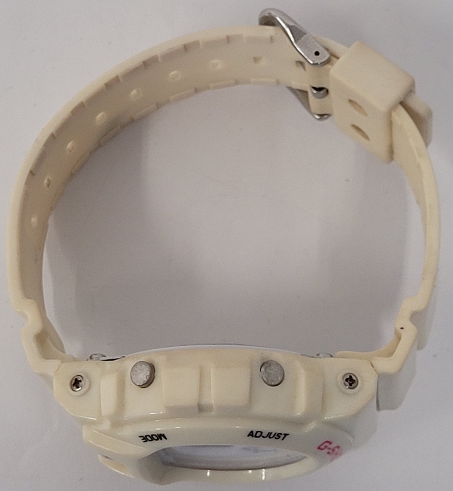 CASIO G SHOCK CREAM COLOUR WRIST WATCH | Avenue Shop Swap & Sell