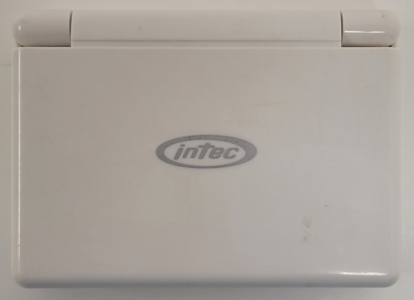 Intec DS Lite Hard Shell Console and Game Case | Avenue Shop Swap & Sell