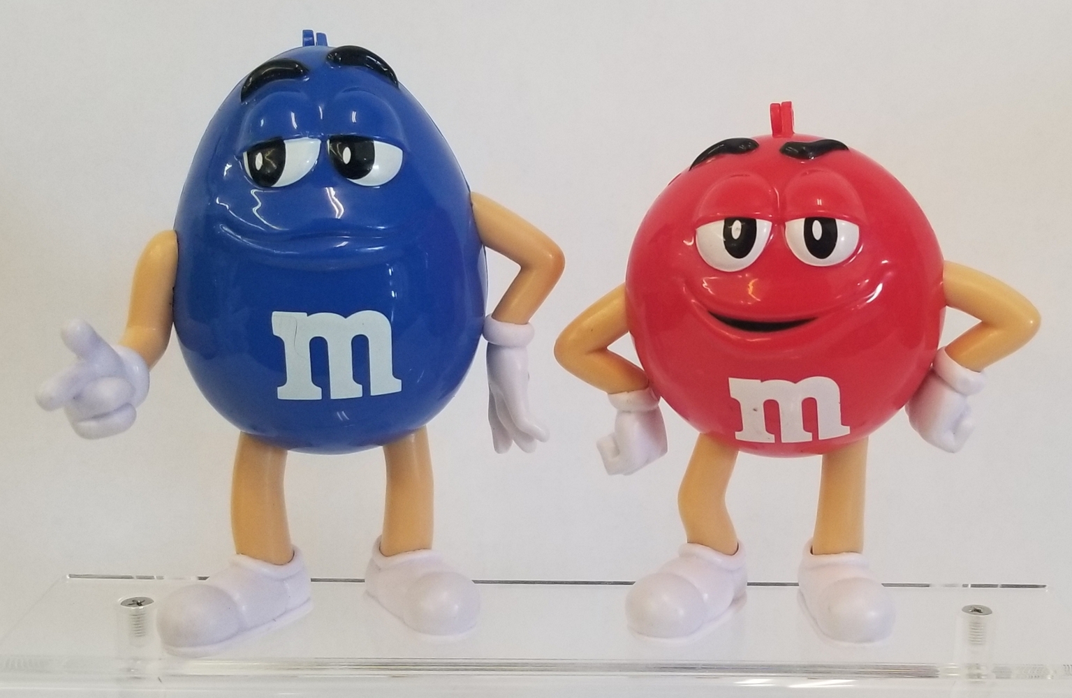 BLUE & RED M&M FIGURES | Avenue Shop Swap & Sell