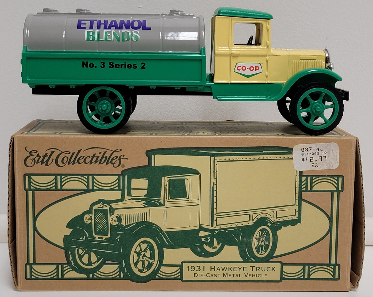 ERTL 1931 Hawkeye Co-Op Ethanol Blends No.3 Series 2 Truck Coin Bank ...