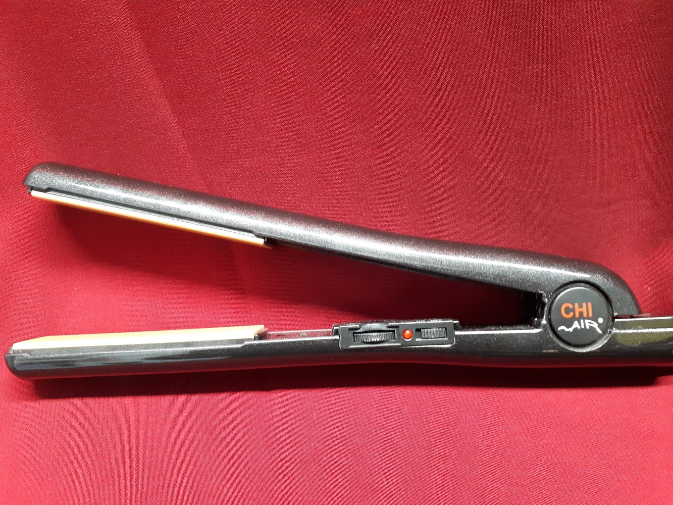 Chi Air Hair Straightener - Onyx Black | Avenue Shop Swap & Sell