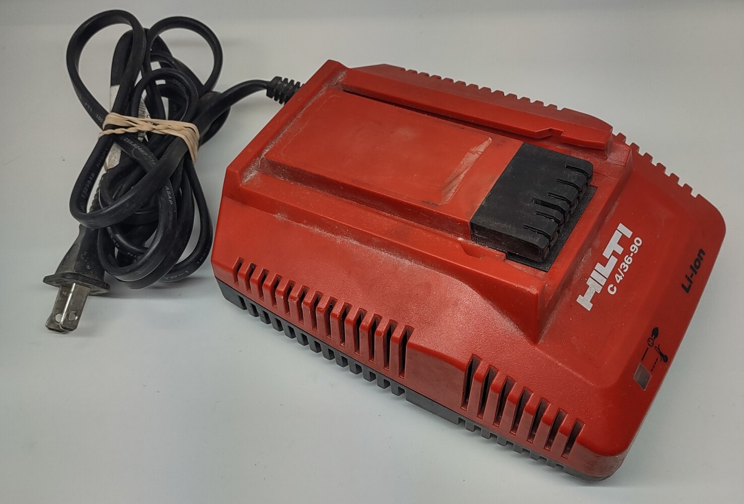 Hilti TE 4-A22 Cordless Rotary Hammer With Batteries and Charger ...
