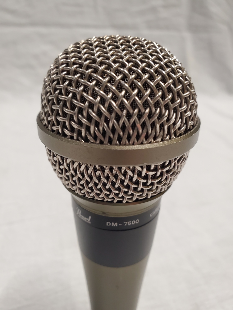Pearl DM-7500 Cardioid Low Z Dynamic Microphone | Avenue Shop Swap & Sell