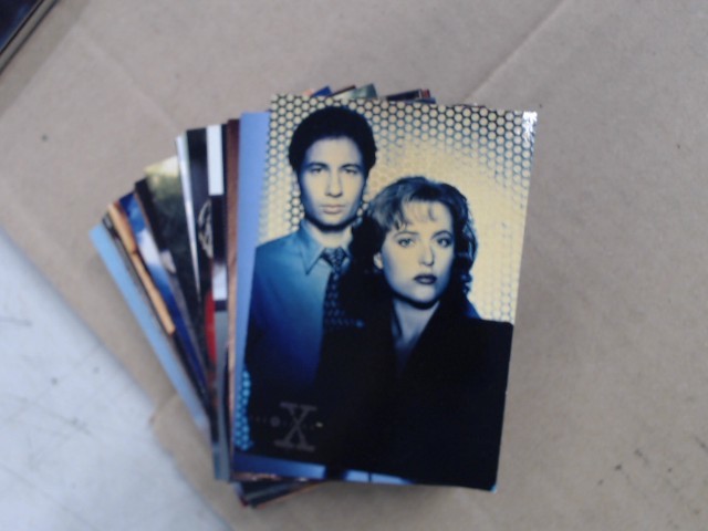 Topps X-Files Cards Base Set 1-72 (1995) | Avenue Shop Swap & Sell