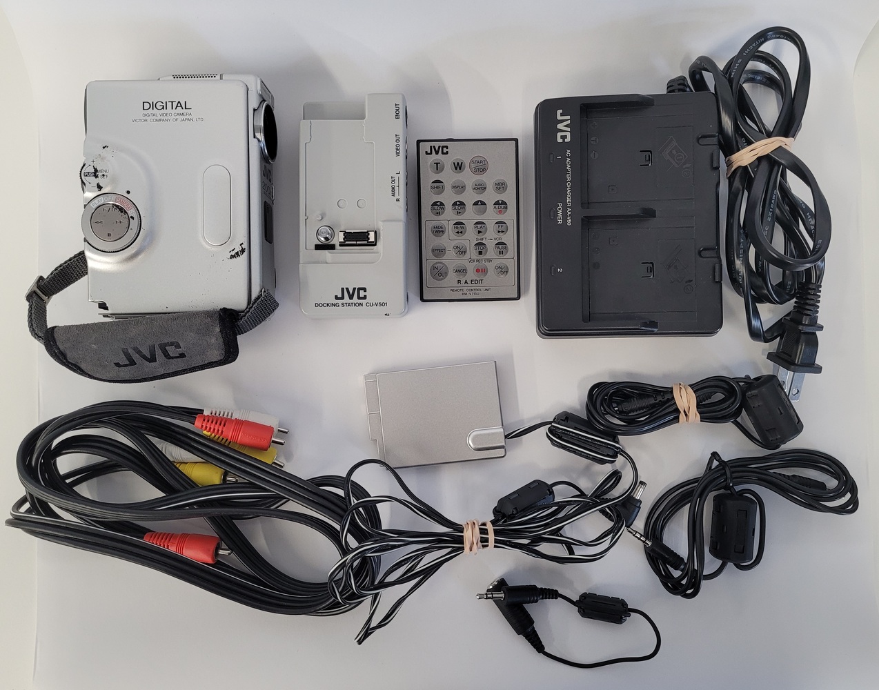 JVC Video Camera Mini DV with Accessories | Avenue Shop Swap & Sell