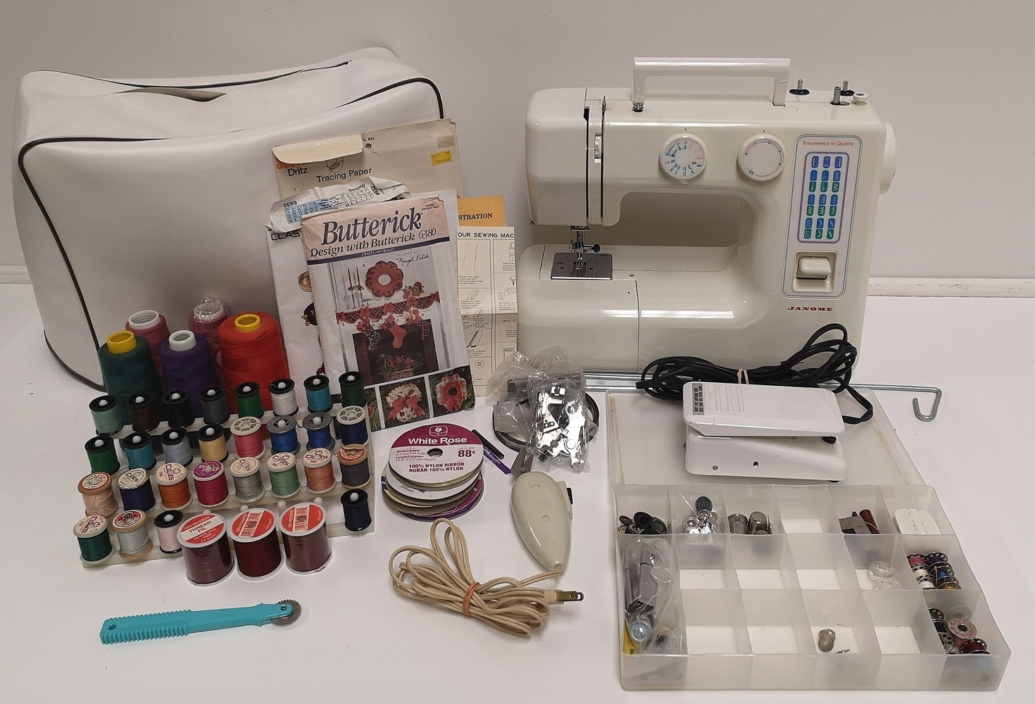Janome Sewing Machine Kit With Accessories | Avenue Shop Swap & Sell