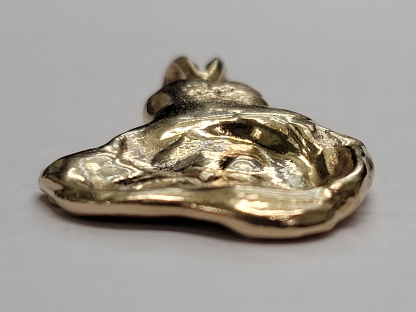 10 Karat Yellow Gold Nugget Charm Pendant | Avenue Shop Swap & Sell