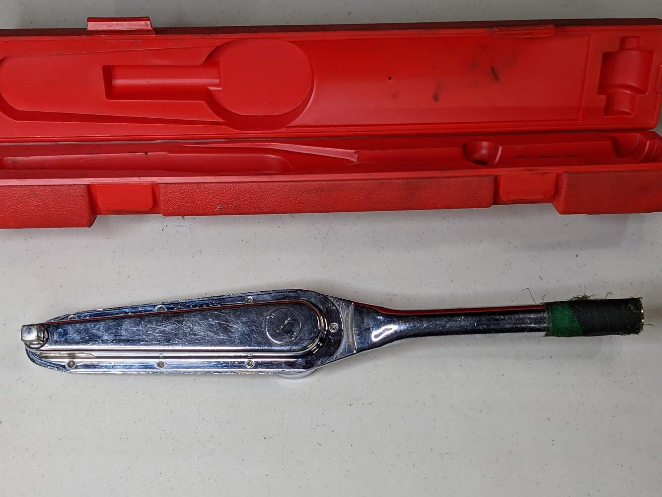 SNAP ON TOOLS 1/2" DRIVE 175 FT LBS DIAL TYPE TORQUE WRENCH -- TE175FU ...