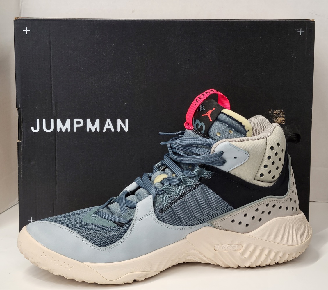 NIKE JORDAN DELTA MID HASTA BRIGHT CRIMSON SNEAKERS SIZE 13 | Avenue ...