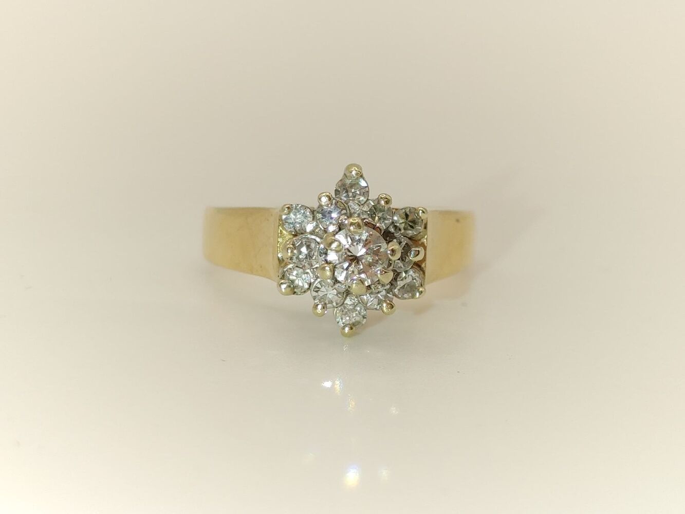 Lady's 14 Karat Yellow Gold Cluster Ring | Avenue Shop Swap & Sell