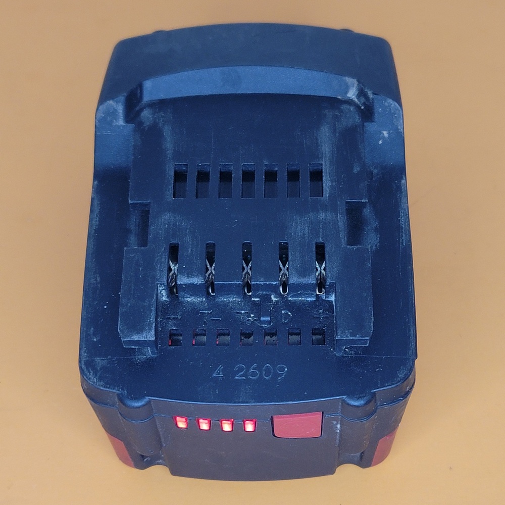 Metabo ASC30 Air Cooled Battery Charger with Metabo 6.25457 18V 2.6Ah ...