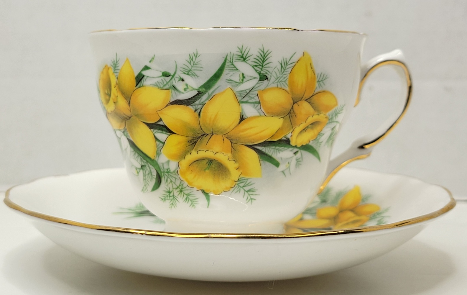 Vintage Colclough Daffodil Bone China Teacup & Saucer Set - Pattern No ...