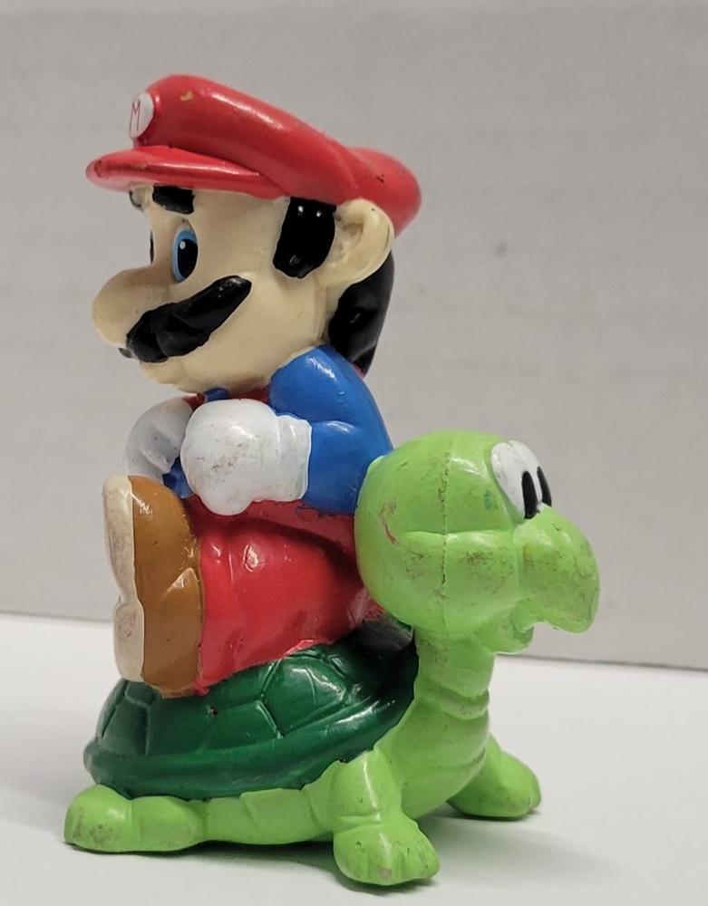 Nintendo of America Inc. Super Mario Bros. Figurine Mario With Turtle ...