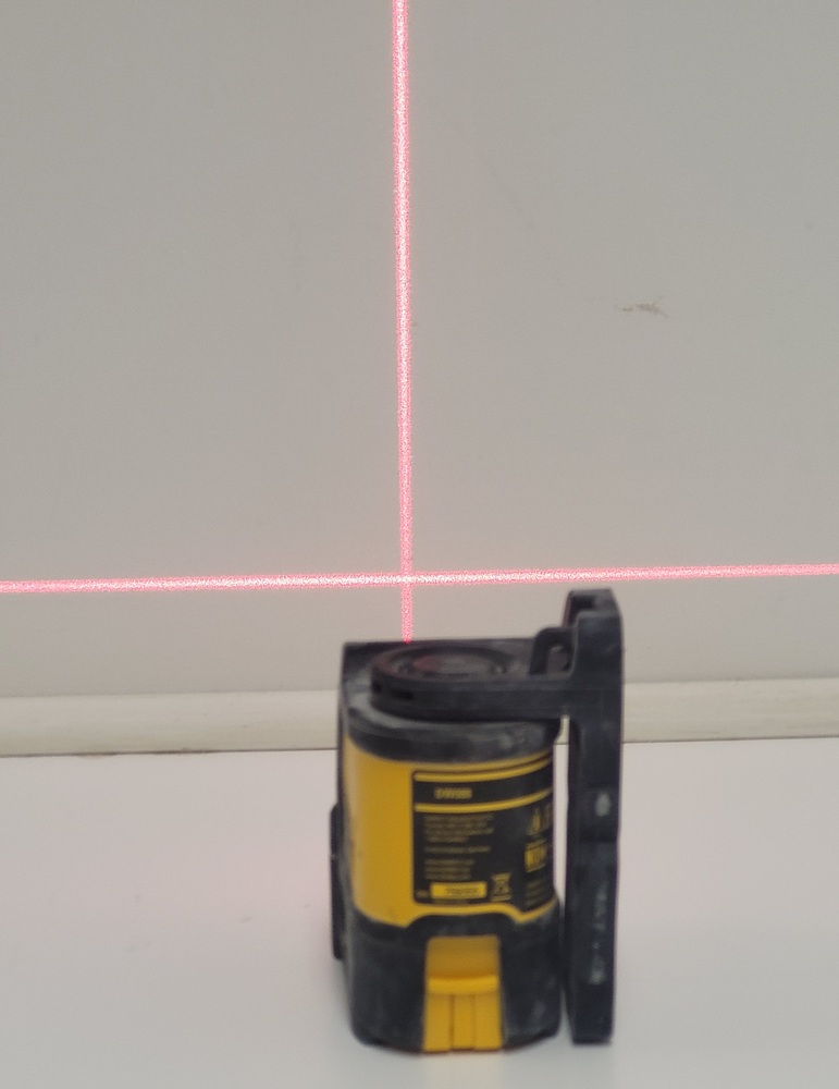 Dewalt Red Self-Leveling Cross-Line Laser Level (DW088) | Avenue Shop ...
