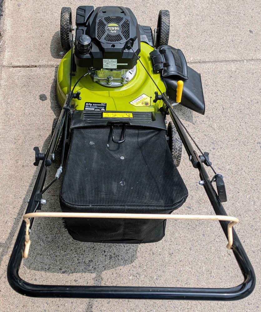 RADLEY 144cc 3-in-1 Gas Lawn Mower - 22" with Catcher/Bag, Deflector ...