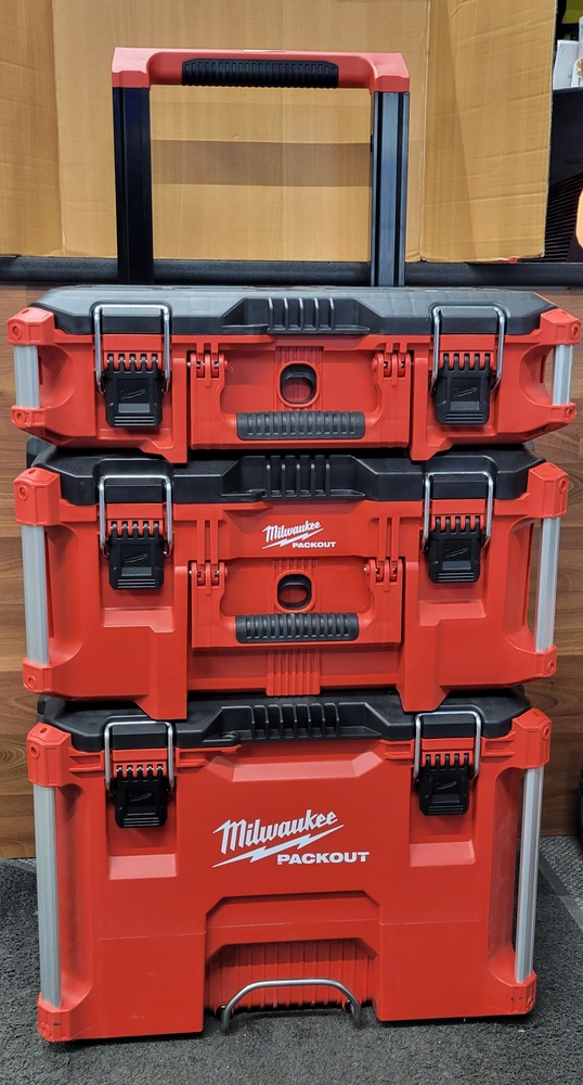 Milwaukee Tool 22" Packout Modular Tool Box Storage System | Avenue ...