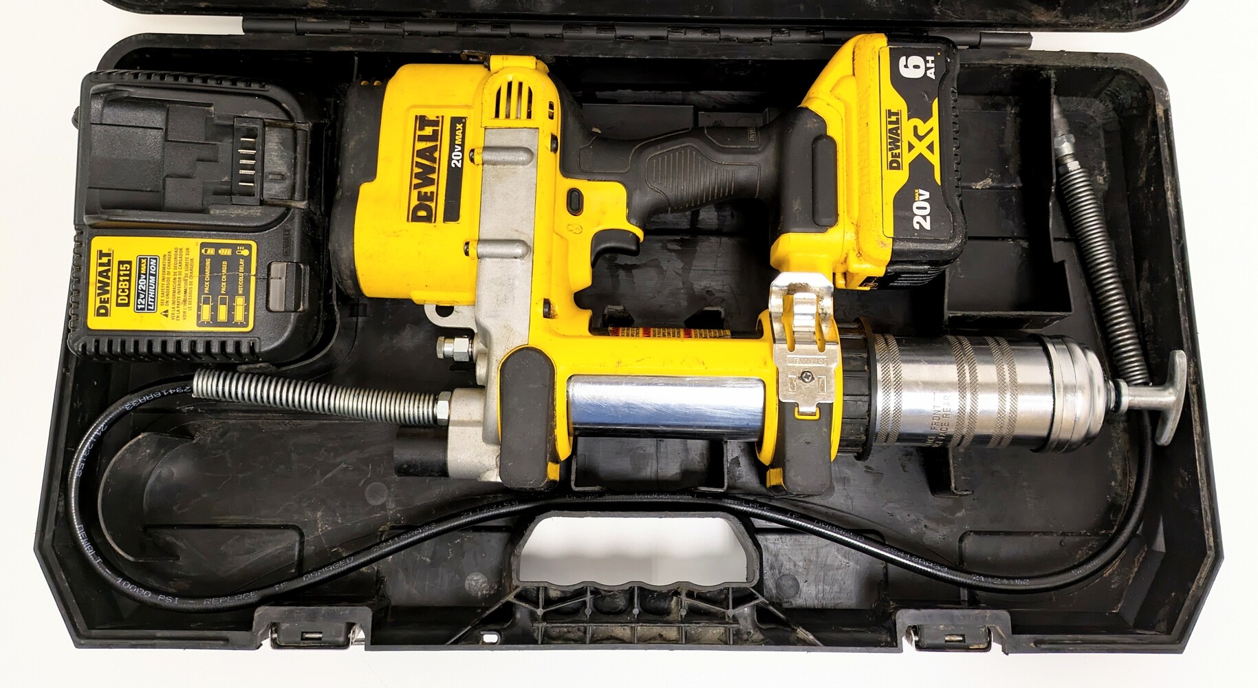 DeWalt 20V Max Cordless Grease Gun Kit (DCGG571) | Avenue Shop Swap & Sell