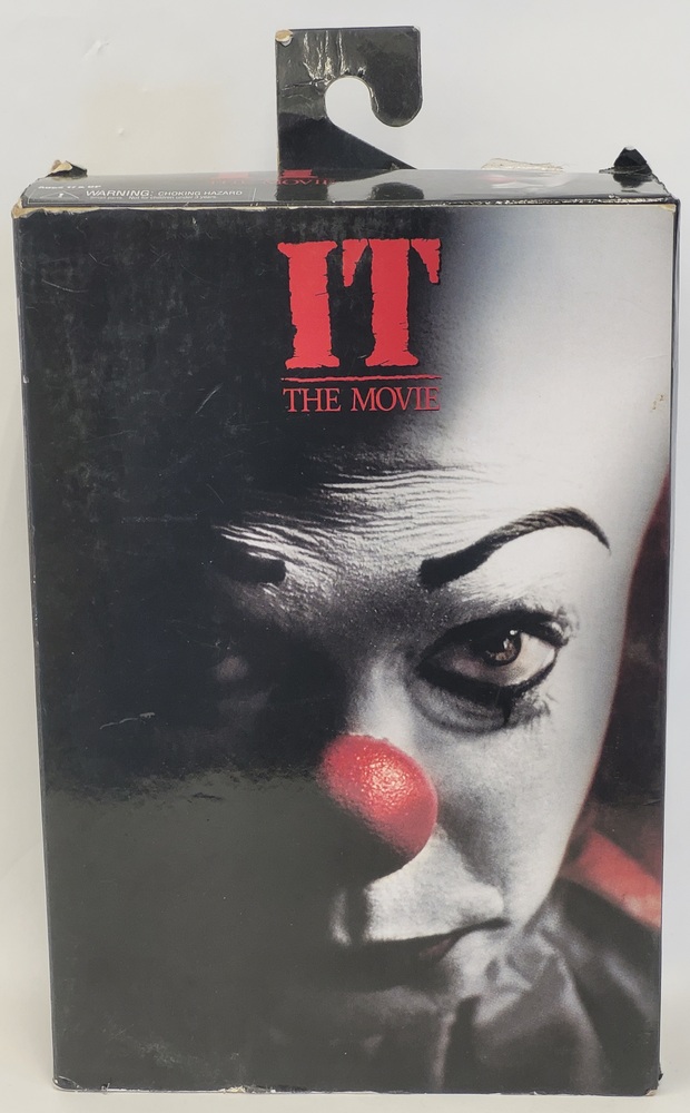 "IT" THE MOVIE COLLECTIBLE FIGURINE | Avenue Shop Swap & Sell