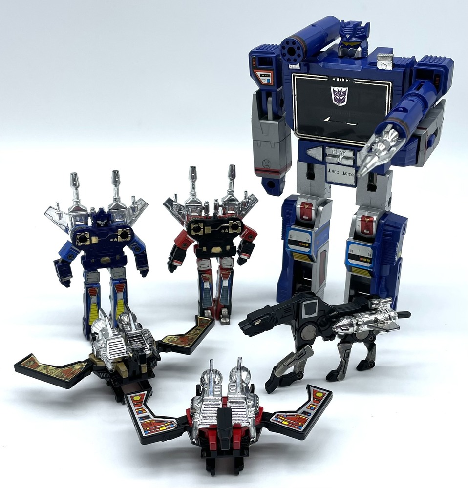 1984Hasbro G1 Transformers Soundwave, Laserbeak, Rumble, Frenzy, Ravage ...