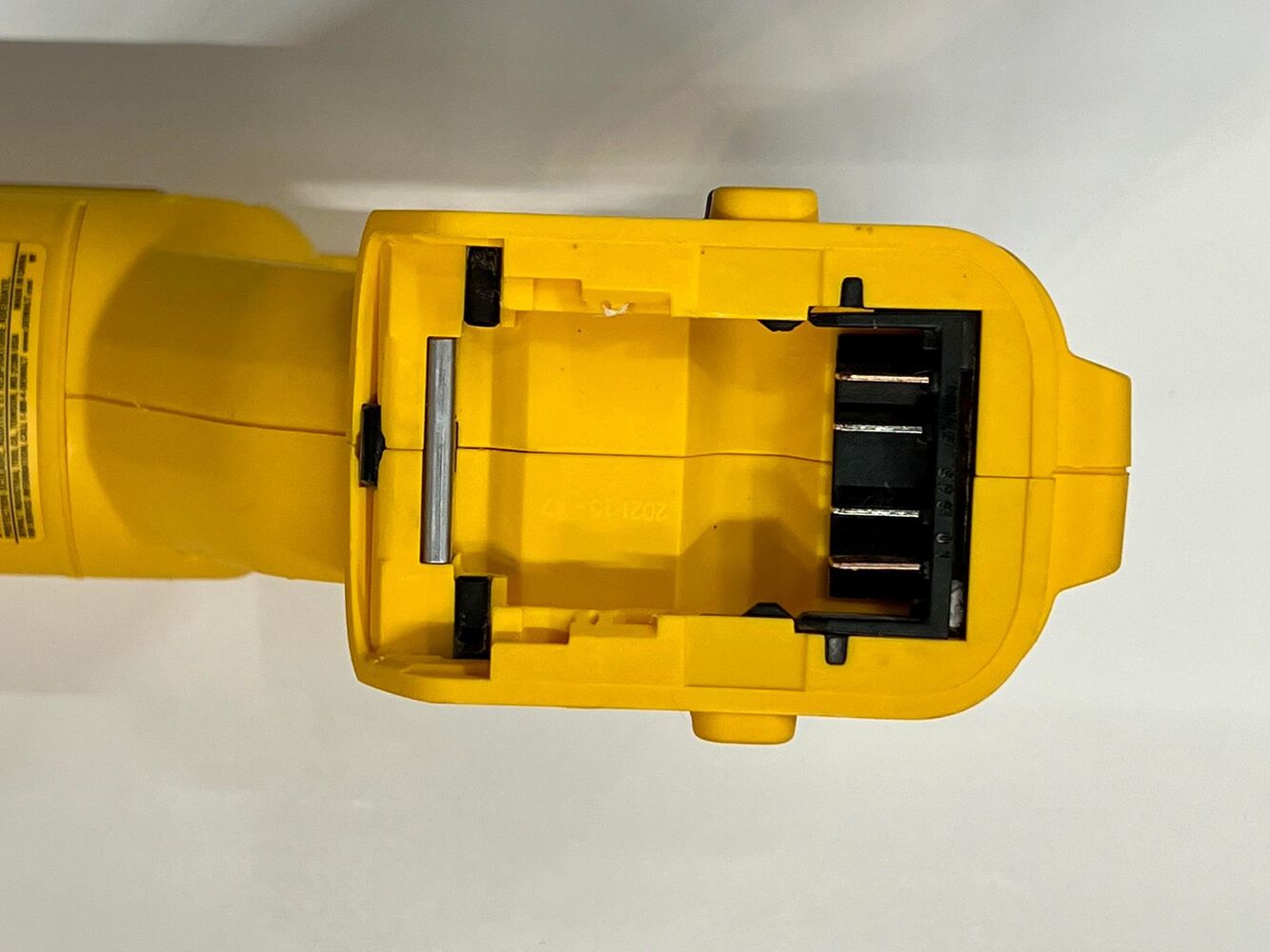 DEWALT DCH133 20V XR Brushless 1" Cordless SDS Plus Rotary Hammer ...