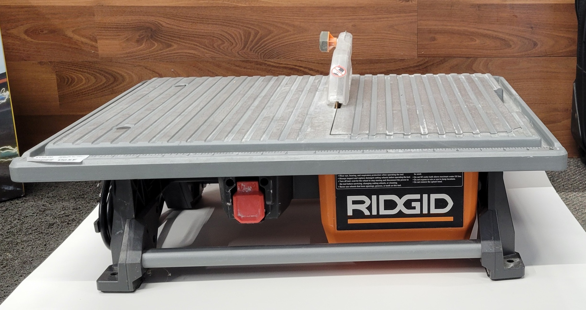 Ridgid 120v 7in Table Top Wet Tile Saw | Avenue Shop Swap & Sell