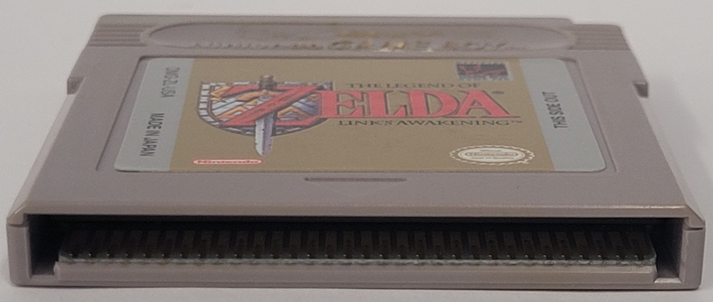 The Legend Of Zelda Link's Awakening for Gameboy with Case | Avenue ...
