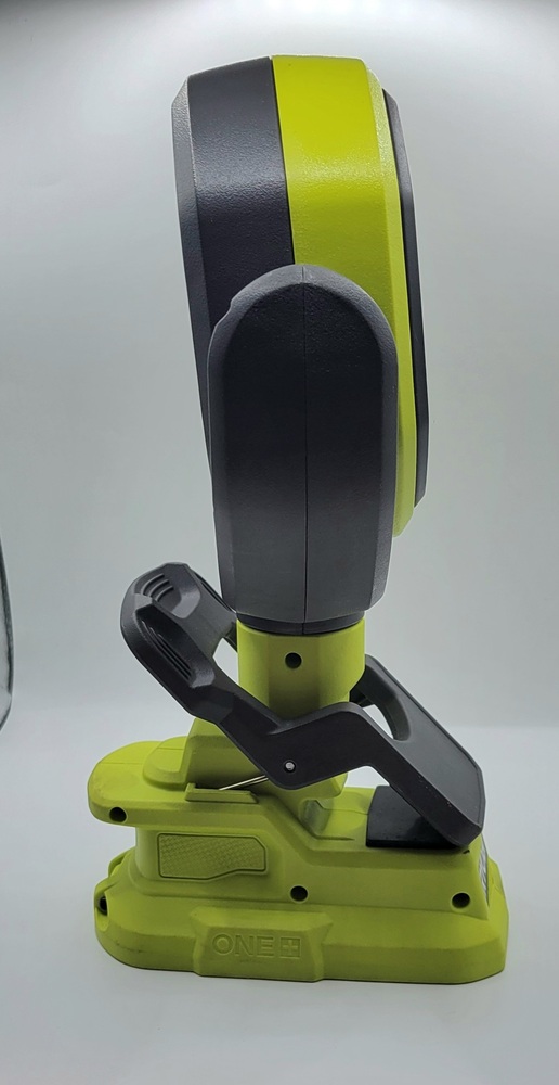 RYOBI 18V ONE+ Cordless VERSE Clamp Speaker (Tool Only) | Avenue Shop ...