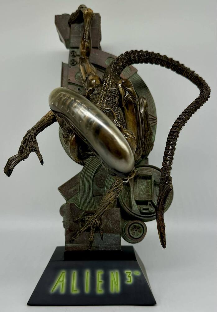 Sideshow Collectibles Alien 3 Diorama Limited Edition | Avenue Shop ...