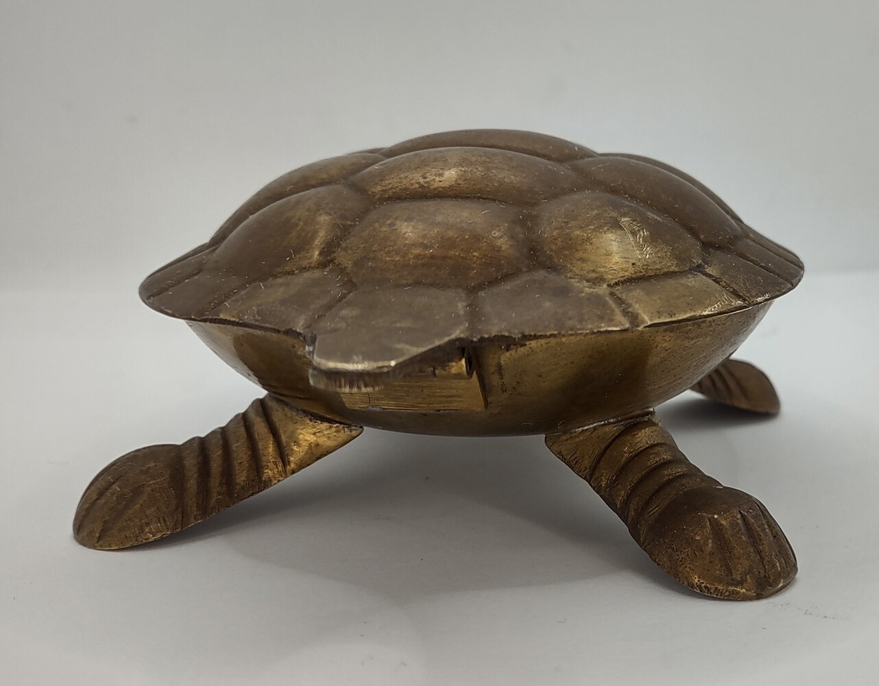 Brass Hinged Turtle Shell Tray | Avenue Shop Swap & Sell