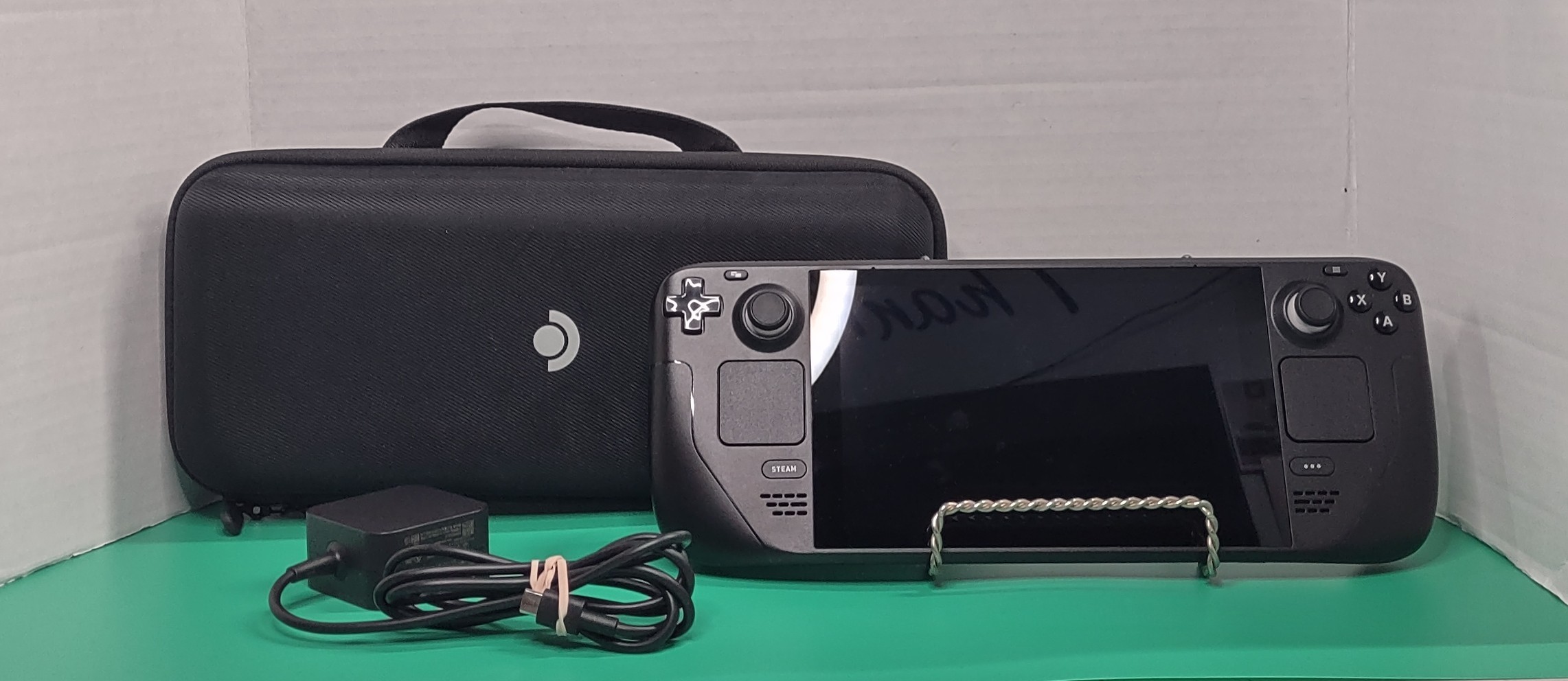 Valve Steamdeck 1010 Console With Case and Cord | Avenue Shop Swap & Sell