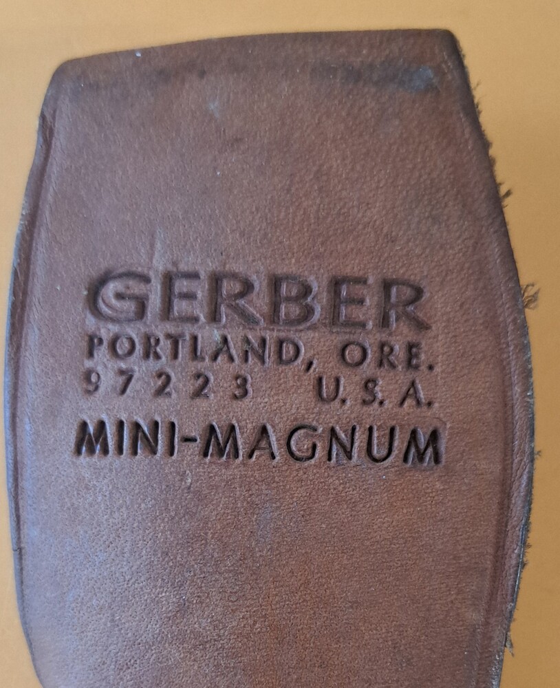 Vintage Gerber Mini Magnum 4-Inch Hunting Knife with Armorhide Handle ...
