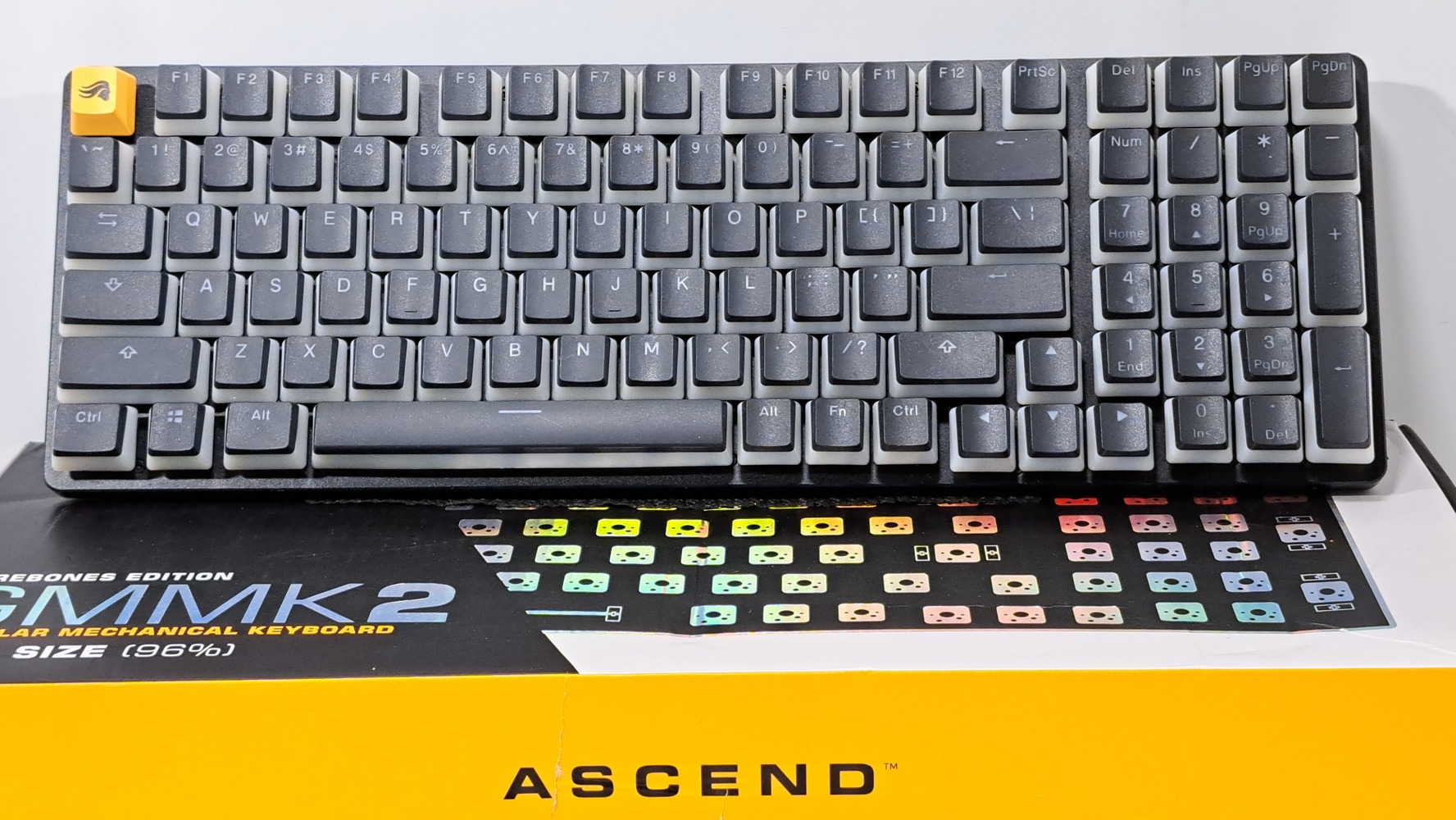 GLORIOUS Full Size 96% GMMK 2 Barebones Edition Keyboard with Switches ...