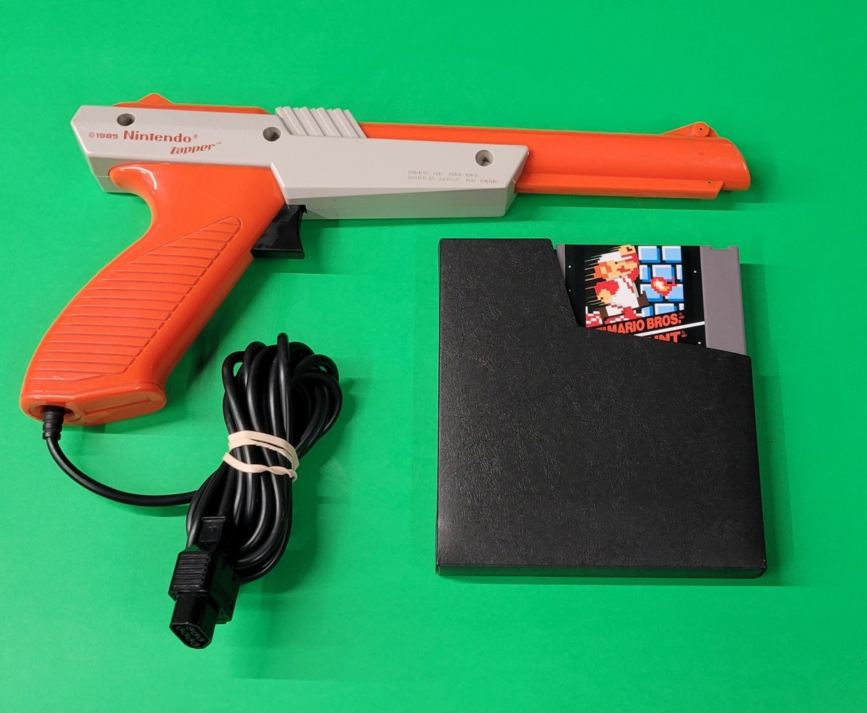 Nintendo NES Zapper Gun Controller & Super Mario Bros./Duck Hunt Game ...