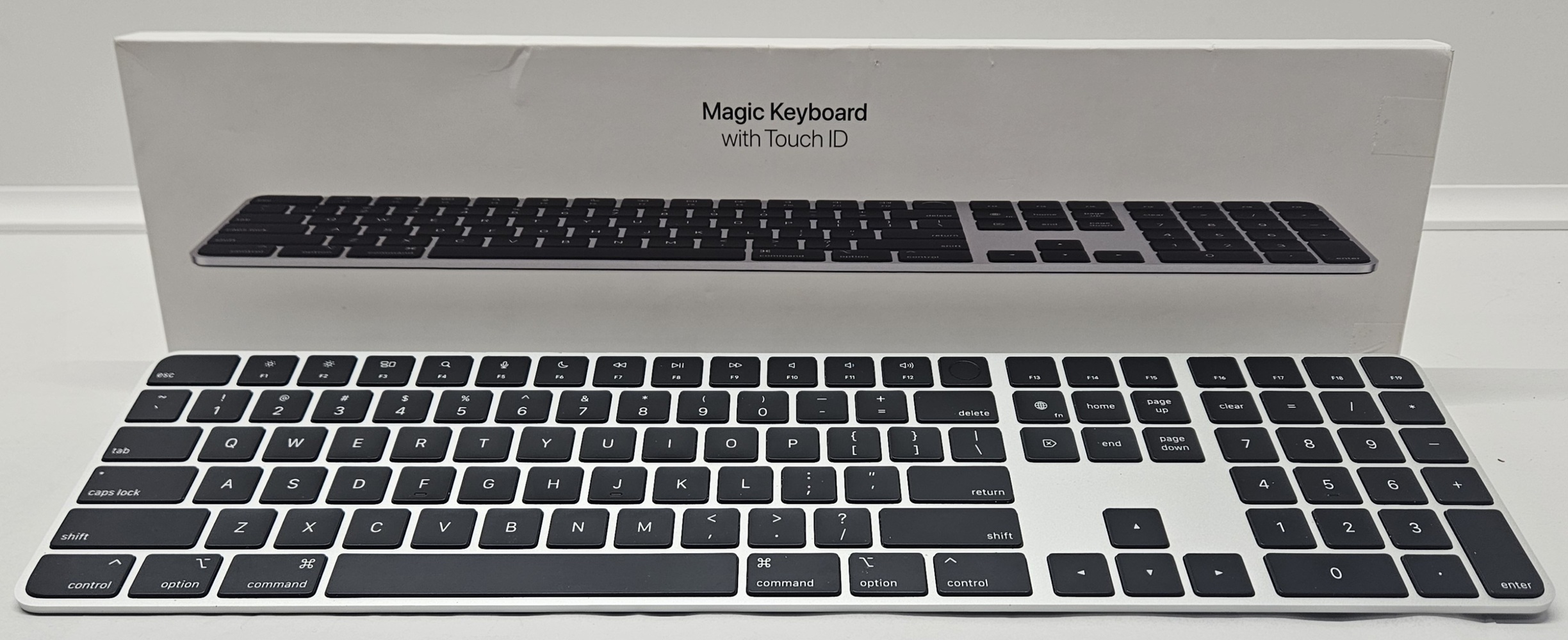 Apple Magic Keyboard with Touch ID and Number Pad - Black (A2520 ...