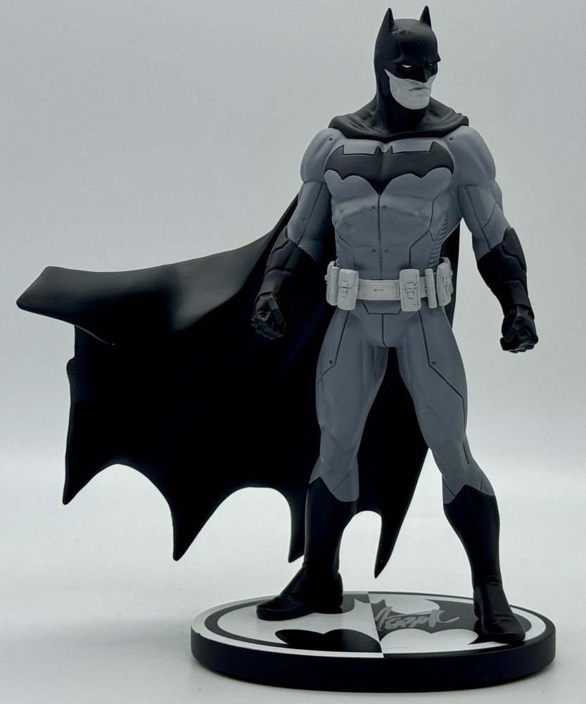 DC Collectibles Batman Black and White: Batman Signed NO COA. 1299/5000 ...
