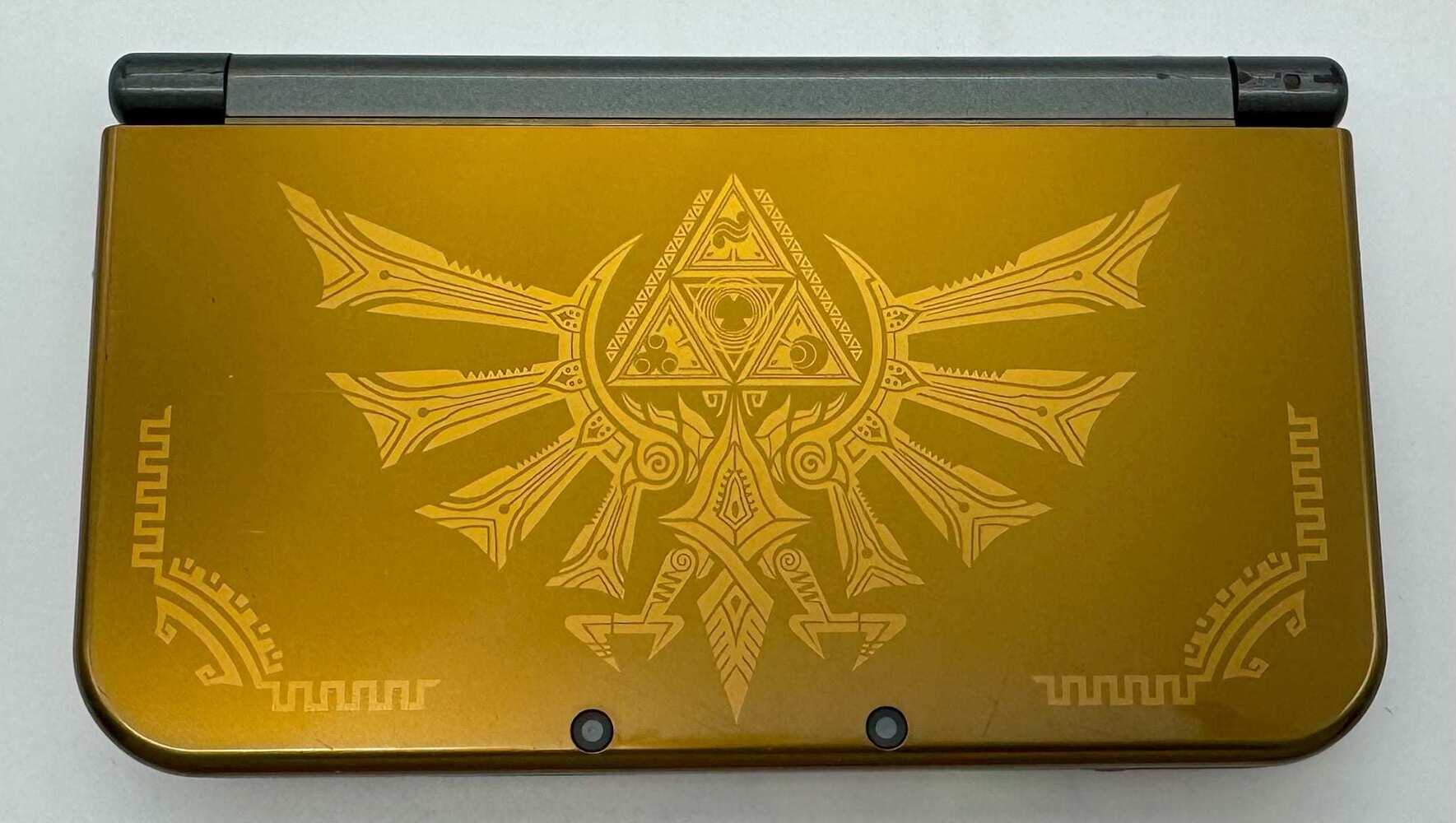New Nintendo 3DS XL Zelda Hyrule Limited Edition Console Gold TESTED ...