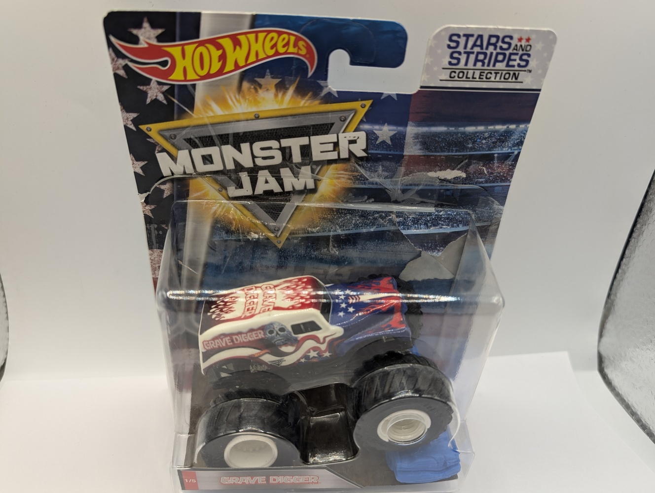 HOT WHEELS MONSTER JAM GRAVE DIGGER STARS AND STRIPES COLLECTION TRUCK ...