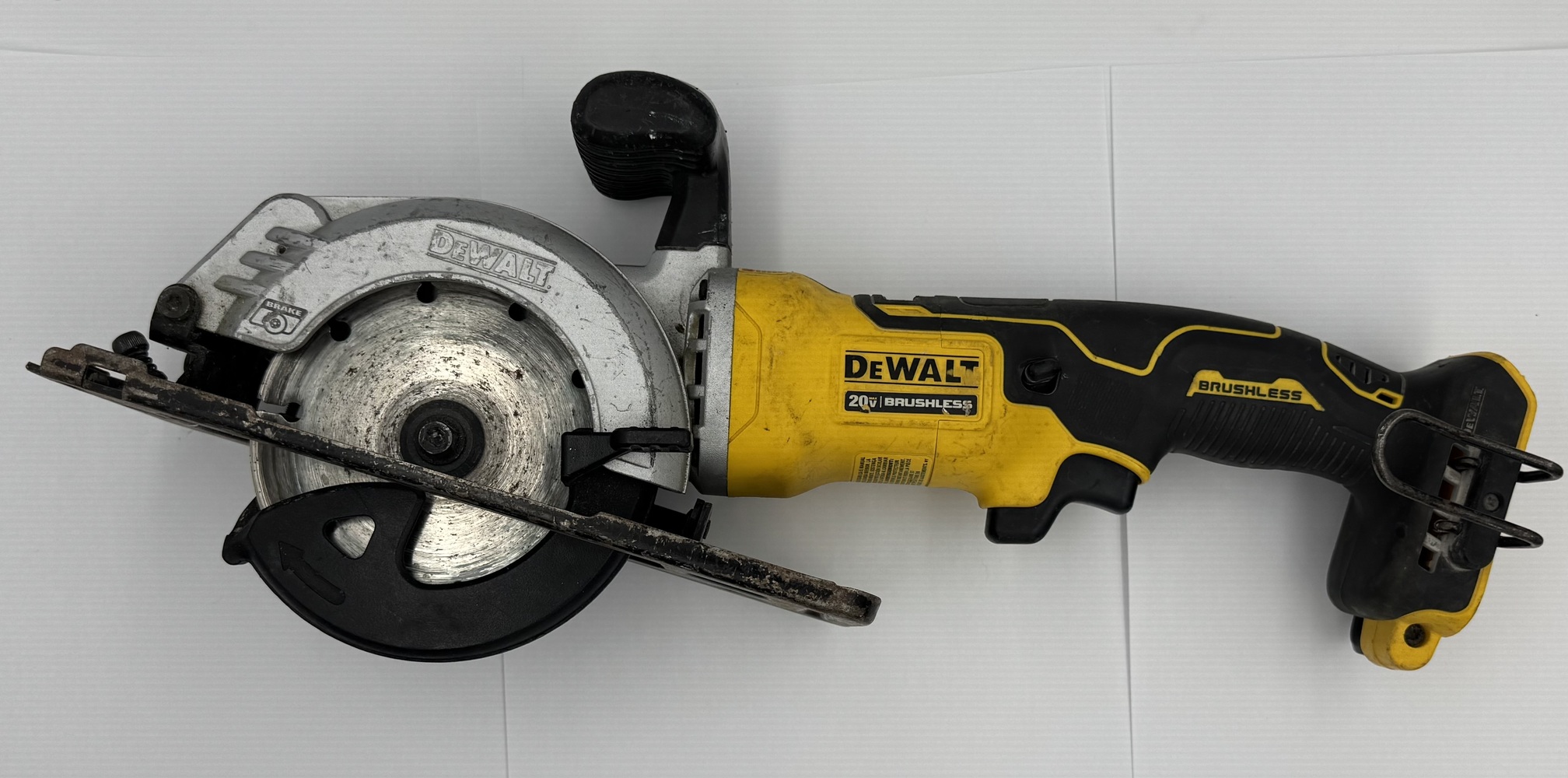 DEWALT DCS571 Atomic 20V MAX 4 1/2 inch Compact Circular Saw TOOL ONLY | Avenue Shop Swap & Sell